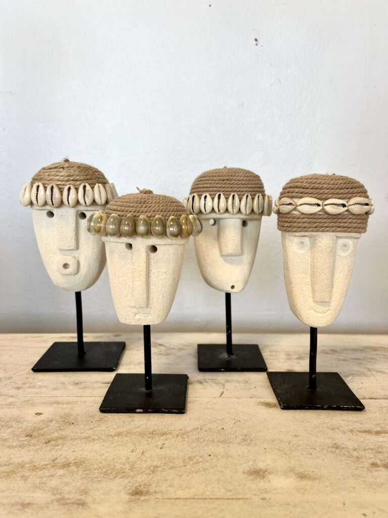 Statuettes visages sur socles - Comptoir des explorateurs